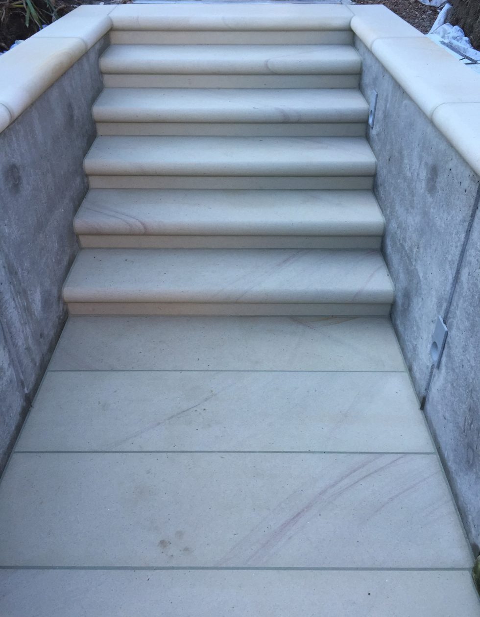 Bullnose Sandstone Finish Supplier | Gosford Quarries